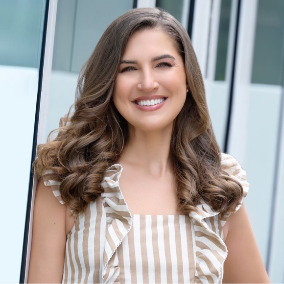 Victoria's Closet (@vic33155) | Poshmark